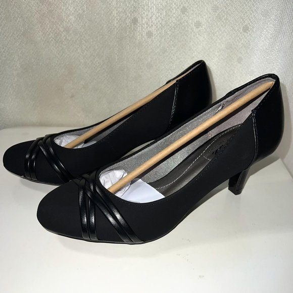 Life Stride | Shoes | Life Stride Pascal Pump 55m | Poshmark